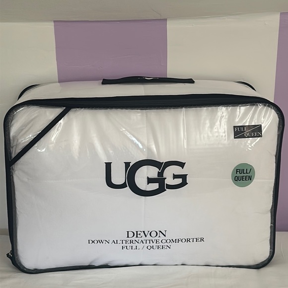 UGG | Bedding | Ugg Devon Down Alternative Quilted Fullqueen Comforter | Poshmark